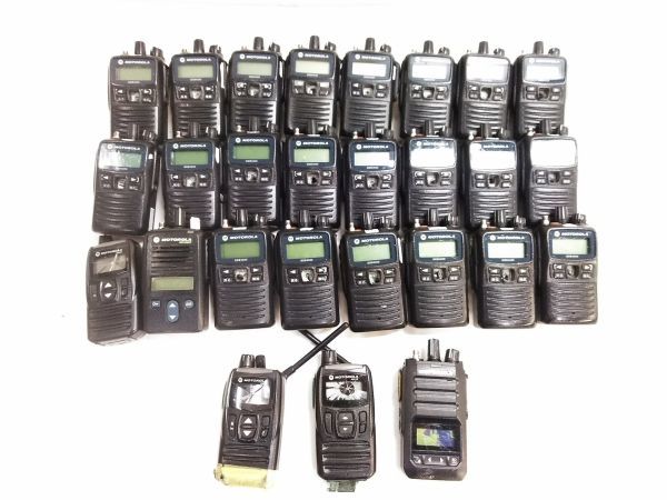 未確認 ジャンク MOTOROLA モトローラー デジタル簡易無線 27台 セット まとめ GDB4500/MS80 免許局 業務無線 @80 ...