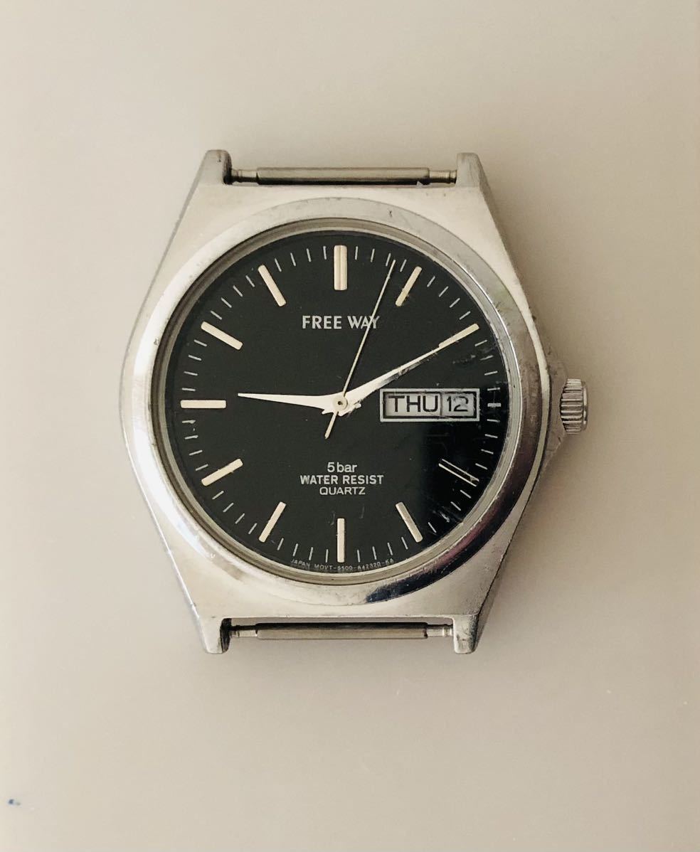 CITIZEN Freeway黒 クォーツスクリューバックデイデイトヴィンテージスポーツブラックシンプル34mm5500(シチズン)｜売買され ...