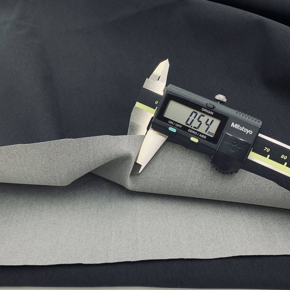 YE4 ハイテンション 顔料プリント ブラック 黒 3m 2way ストレッチ 薄手 春夏 生地(プリント生地)｜売買されたオークション情報、yahooの商品情報をアーカイブ公開 ...