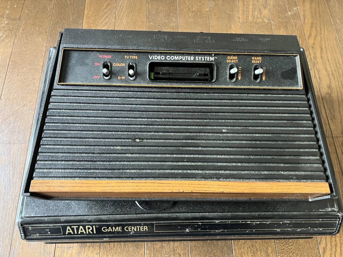 あたり ビデオコンピューターシステムと整理箱とゲーム21枚 ATARI VIDEO COMPUTER SYSTEM + GAME CENTER + 21 GAMES(その他)｜売買された ...