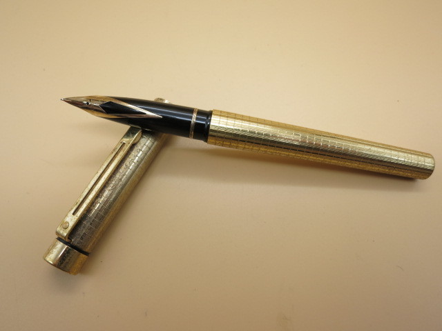 SHEFFER シェーファー万年筆 GOLD ELECTRO PLATEDE 14k AUST 585(シェーファー)｜売買されたオークション ...