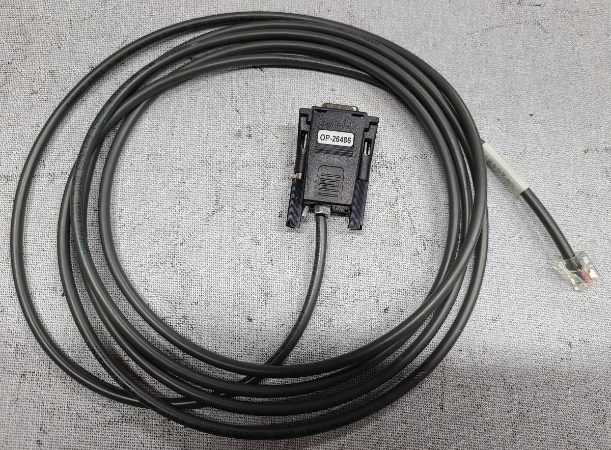 KEYENCE 変換コネクタ D-sub 9ピン OP-26486 + RS-232Cストレートケーブル 2.5M OP-26487(その他 ...