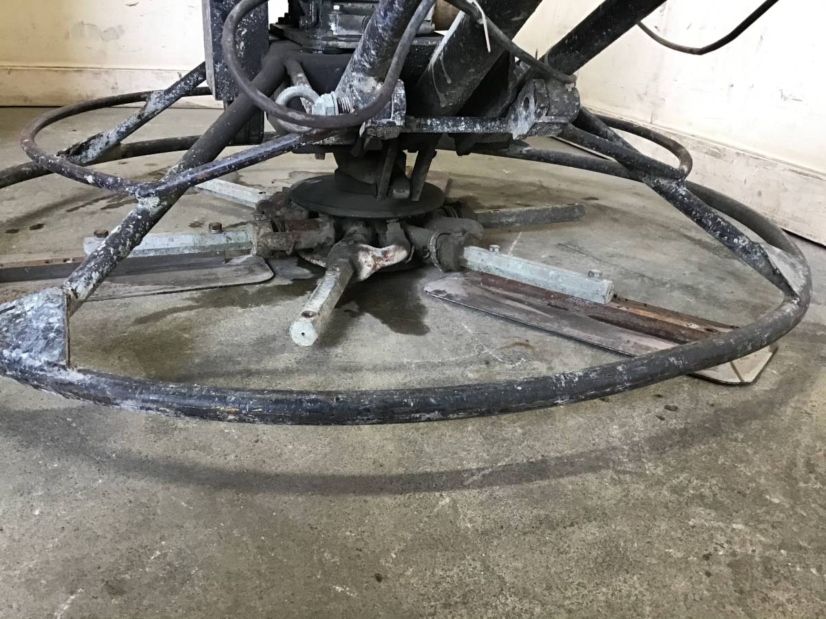 岐阜発 実動/動画有り トロウェル/ロビンエンジン/N1346/6.0EX17/エンジン式/コンクリートならし機/動作確認/現状品 R5.5/ ...