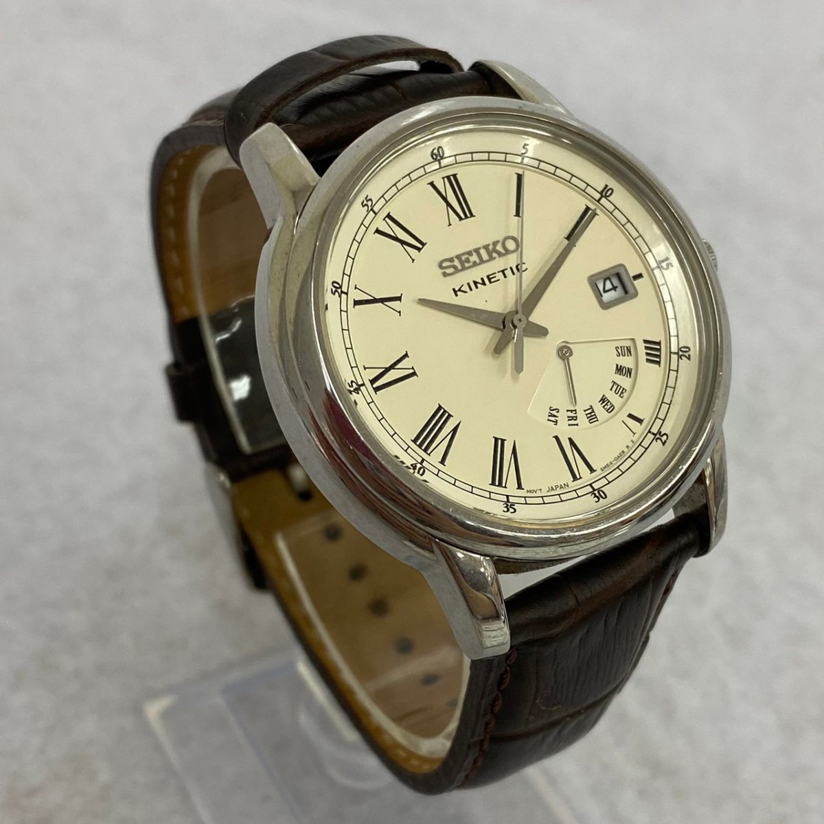 I413-C2-283 SEIKO KINETIC セイコー キネティック 5M54-0AE0 自動巻き デイデイト 裏スケルトン アイボリー ...