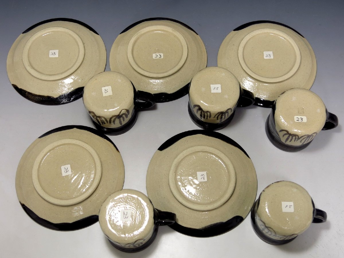 黒織部 カップ&ソーサー 5客 利休梅 織部焼 在銘 作家物 茶道具 779(織部)｜売買されたオークション情報、yahooの商品情報をアーカイブ公開 - オークファン（aucfan.com）