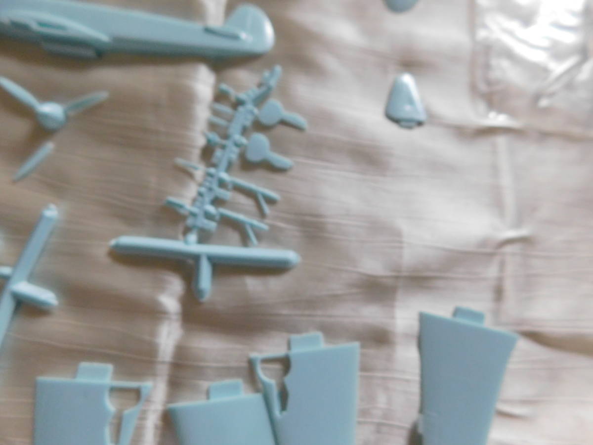 訳アリプラモ エアーフィックス 1／72 YAK-90 未組 箱 デカールがありません(その他)｜売買されたオークション情報、yahooの商品 ...