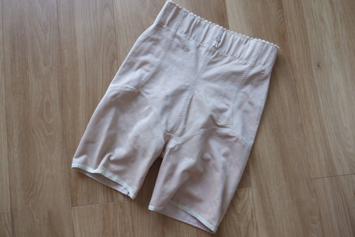 シャルレ FE123 高級補正下着 ハイウエストロングガードル 90(XLサイズ以上)｜売買されたオークション情報、yahooの商品情報を ...