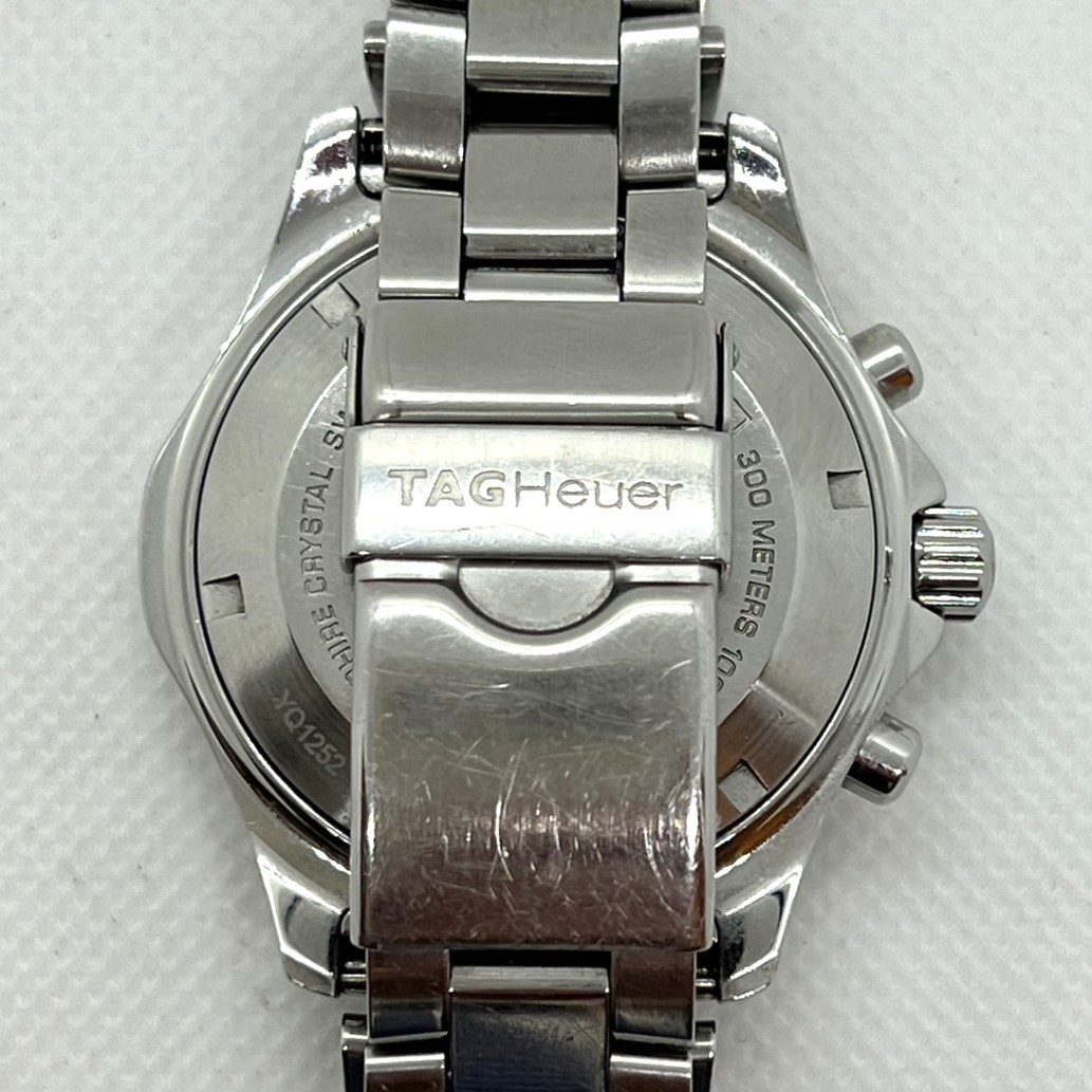 タグホイヤー TAG HEUER アクアレーサー 300M クロノグラフ CAF2111 デイト 自動巻 メンズ腕時計 シルバー文字盤 稼働品 箱無 TH0302(アクアレーサー)｜売買された ...