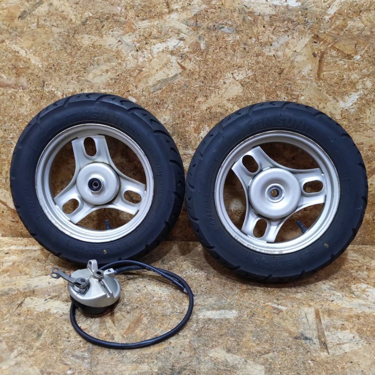 ホンダ HONDA AF68 ディオ フロント リア ホイール セット JJM56007(セット)｜売買されたオークション情報、yahooの商品情報をアーカイブ公開 - オークファン ...