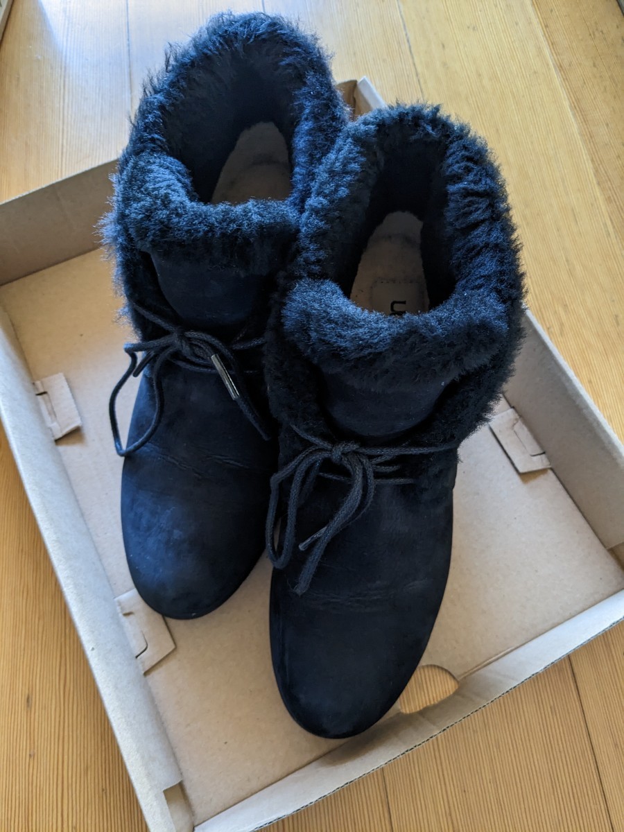UGGレディースブーツ(23.0cm)｜売買されたオークション情報、yahooの商品情報をアーカイブ公開 - オークファン（aucfan.com）