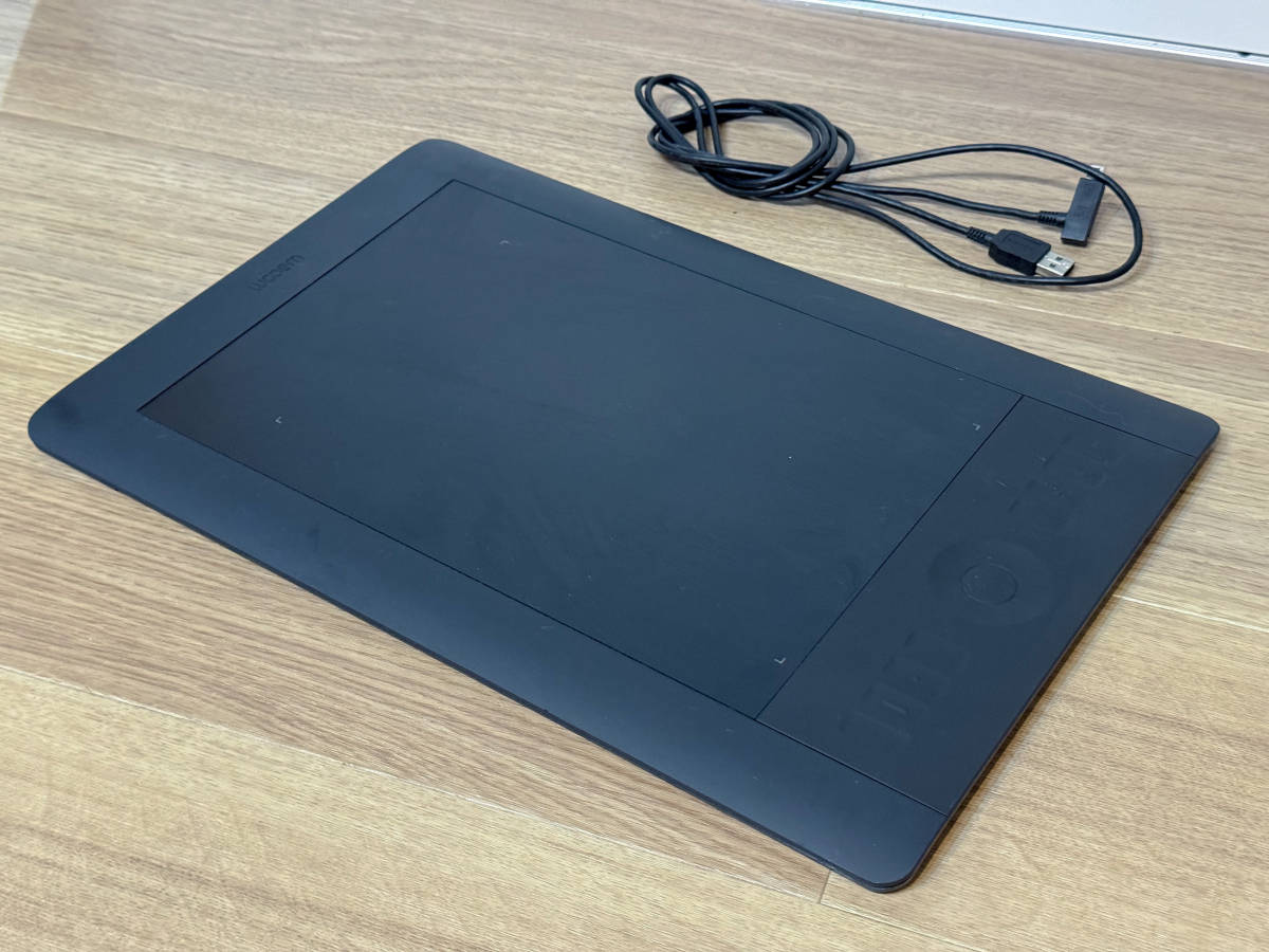 ジャンク品 ワコム Wacom Intuos5 touch Pen Tablet PTH-650/K ＋ ワイヤレスキット(タブレット)｜売買 ...