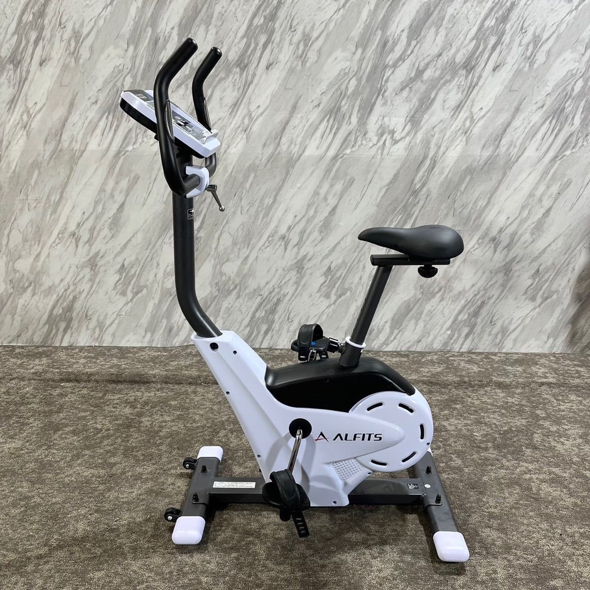 ALINCO フィットネスバイク AFB6216 トレーニング P286(バイク)｜売買されたオークション情報、yahooの商品情報をアーカイブ公開 - オークファン（aucfan.com）