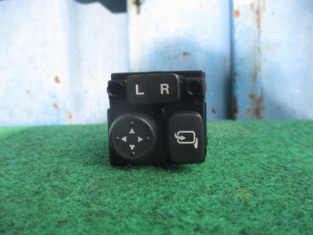 060229 20年 スズキ パレット MK21S ドアミラースイッチ 37950-82K00(スズキ用)｜売買されたオークション情報、yahooの商品情報をアーカイブ公開 - オークファン ...