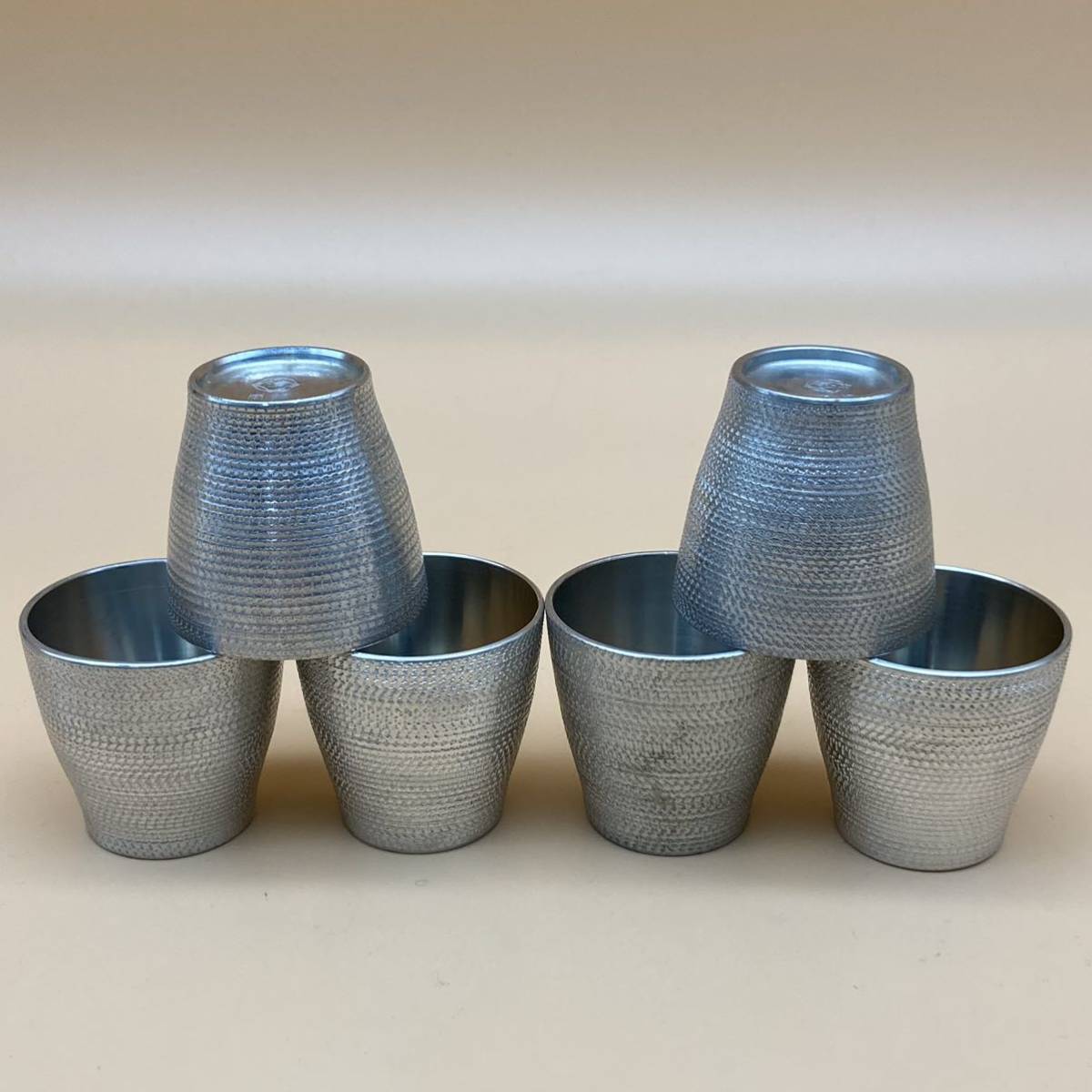 錫製 酒器 ぐい呑 お猪口 6点 径約4.2cm 高さ約3.8cm(錫製)｜売買されたオークション情報、yahooの商品情報をアーカイブ公開 - オークファン（aucfan.com）
