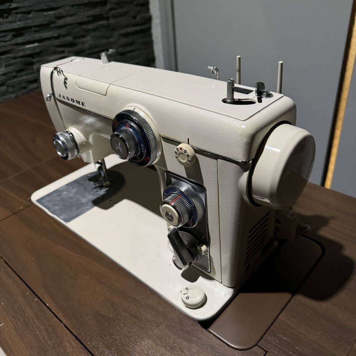 JANOME ジャノメ ミシン MODEL 801ジャノメミシン アンティーク(ジャノメ)｜売買されたオークション情報、yahooの商品情報を ...