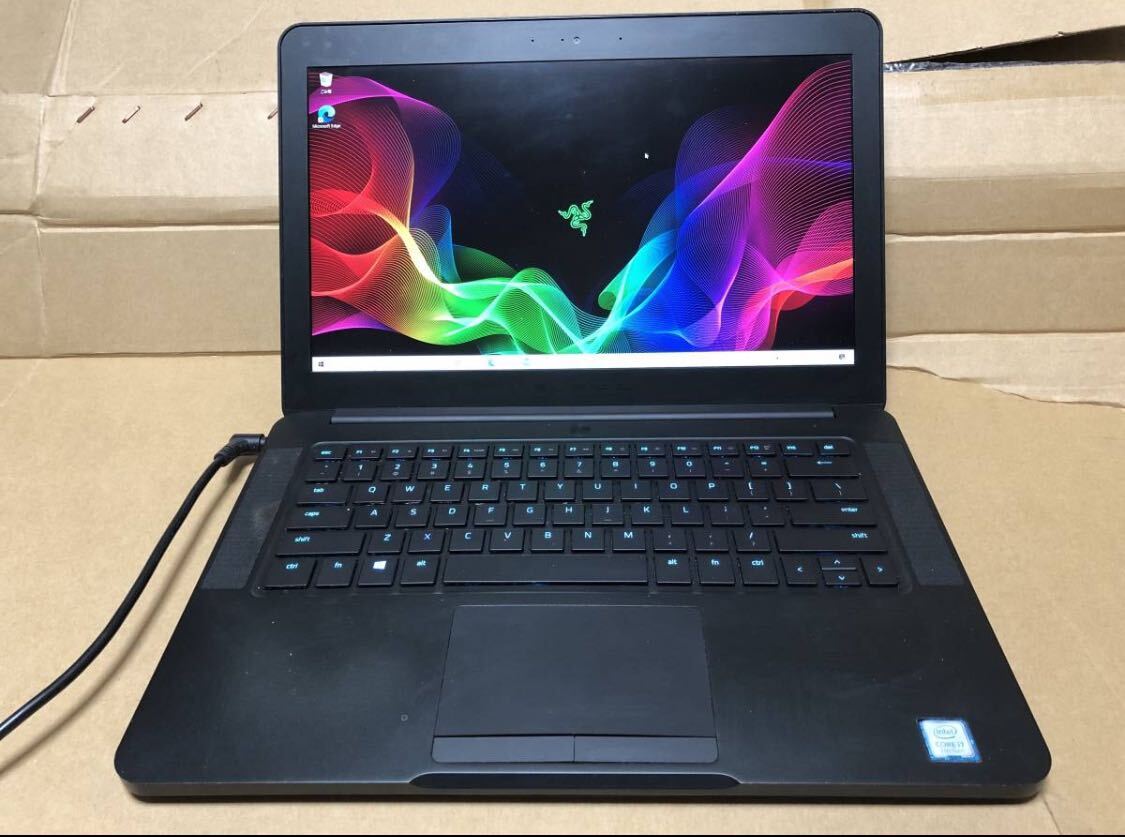 Razer ゲーミング ノートPC Blade RZ09-0195 14型FHD/16GB/SSD512/i7 7700HQ 2.8 ...