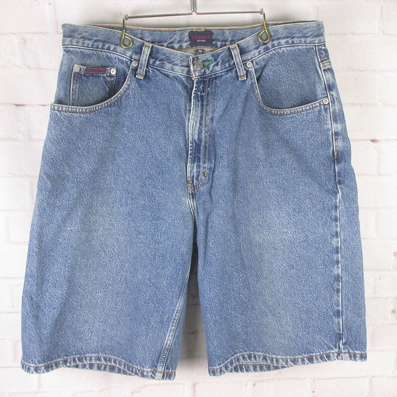 SP18819 TOMMY HILFIGER トミーヒルフィガー デニム ショートパンツ W36(ボトムス)｜売買されたオークション情報、yahooの商品情報をアーカイブ公開 - オークファン ...