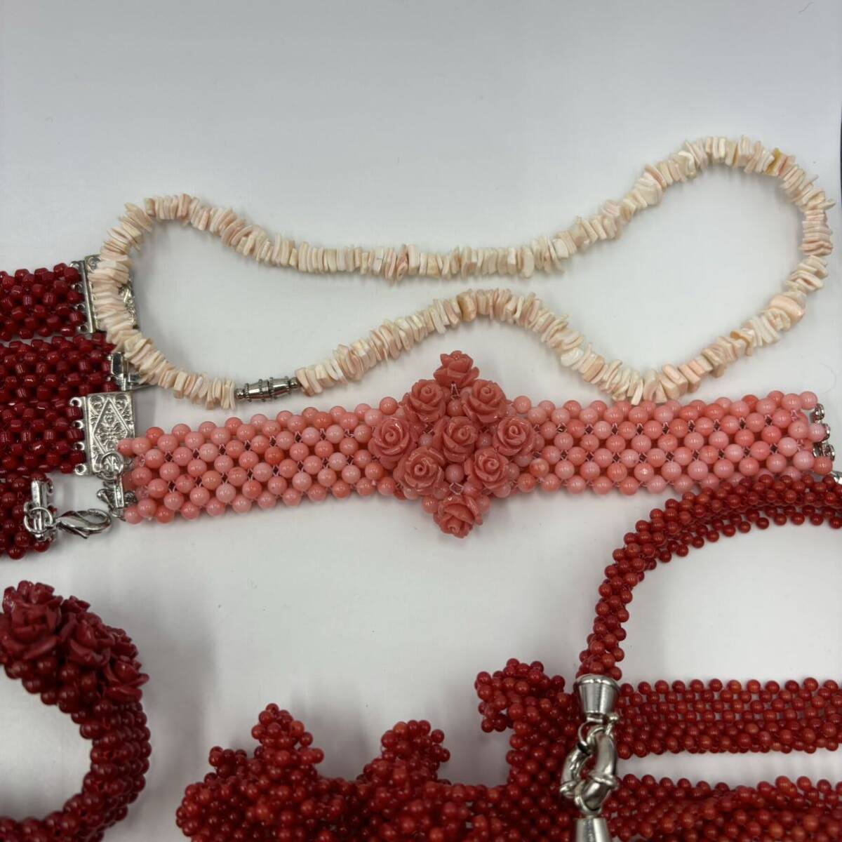 7-6 お宝 珊瑚風 大量 まとめ 未選別 839g 赤色 フェイク アクセサリー まとめ ネックレス(その他)｜売買されたオークション情報、yahooの商品情報をアーカイブ公開 ...