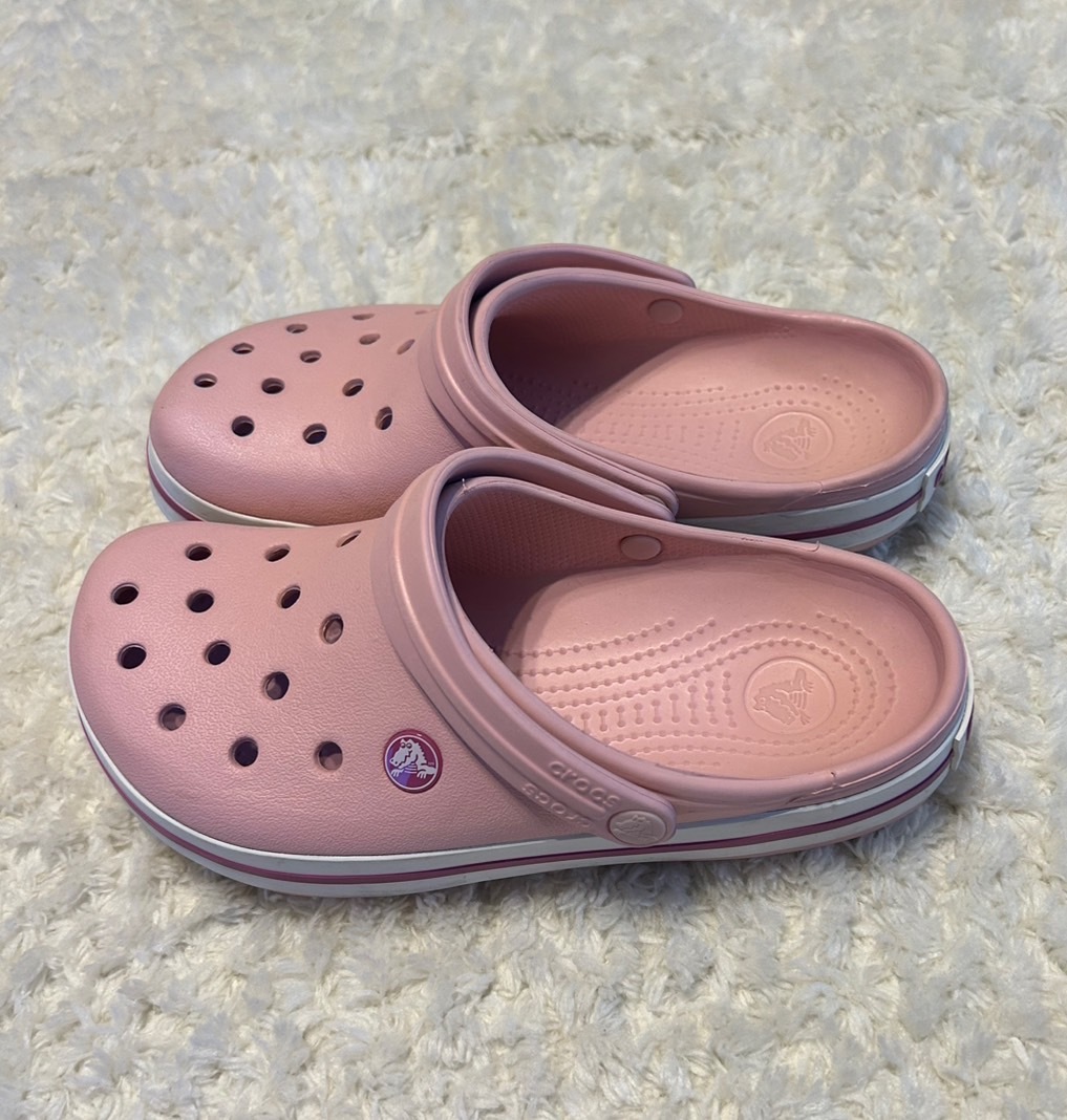 クロックス ピンク サイズ：M6/W8(23cm)｜売買されたオークション情報、yahooの商品情報をアーカイブ公開 - オークファン（aucfan.com）