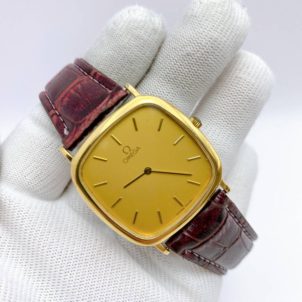 稼働品 オメガ OMEGA デビル DEVILLE メンズ 腕時計 クオーツ QZ ゴールド文字盤 スクエア ヴィンテージ アンティーク 動作 ...