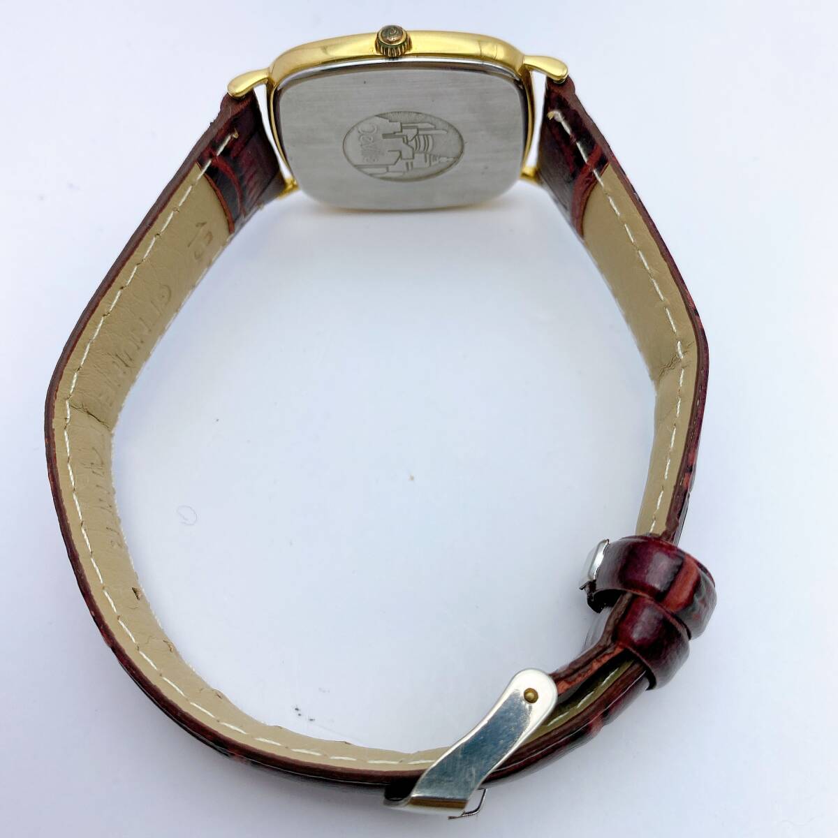 稼働品 オメガ OMEGA デビル DEVILLE メンズ 腕時計 クオーツ QZ ゴールド文字盤 スクエア ヴィンテージ アンティーク 動作 ...