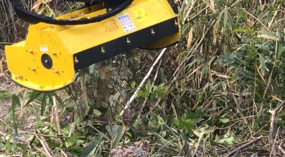 2本配管 ユンボ 草刈機 ハンマーナイフ モア 1 3トン U30 ZX30 SK30 PC30 CAT U17 U20 U15 SK18 SK20 PC20 PC18 SH18J ViO30 ...