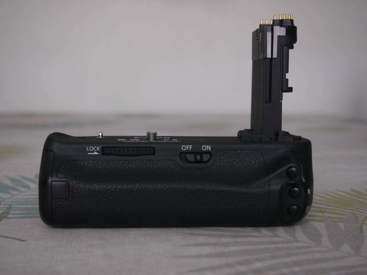 キャノン Canon バッテリーグリップ BG-E13 EOS 6D用 良品(キヤノン)｜売買されたオークション情報、yahooの商品情報をアーカイブ公開 - オークファン（aucfan.com）