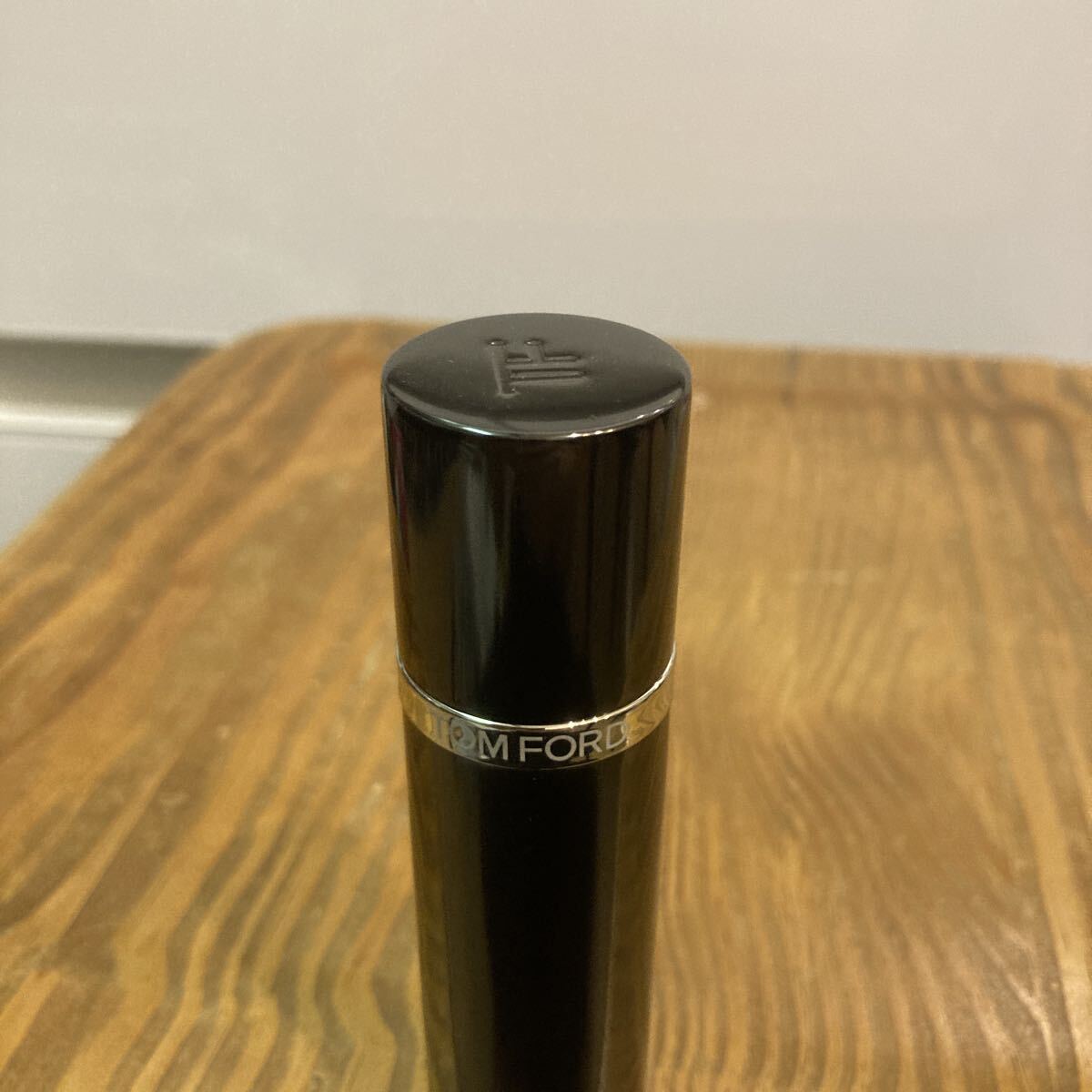 TOM FORD トムフォード OUD WOOD ウードウッド 香水 10ml(その他)｜売買されたオークション情報、yahooの商品情報をアーカイブ公開 - オークファン（aucfan.com）