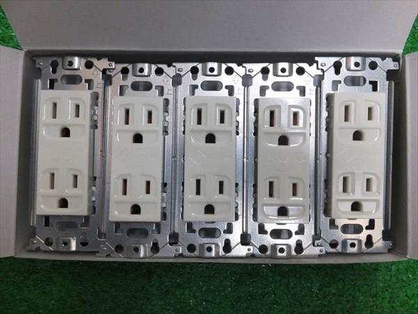 パナソニック 埋込接地ダブルコンセント WN1512K 10個新古品Y(コンセント)｜売買されたオークション情報、yahooの商品情報を ...