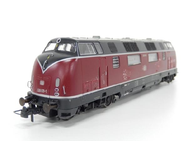 良好 Roco 63405 Diesellok BR 220 011-1 DB ungefahrenF942121(外国車輌)｜売買された ...