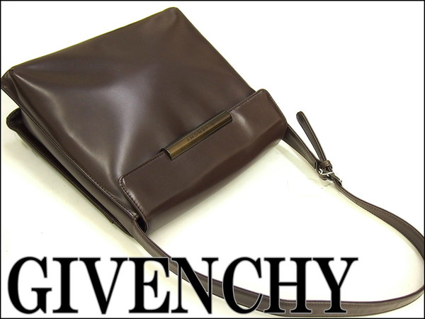 GIVENCHYジバンシイのレザーショルダーバッグ茶 K6213(女性用)｜売買されたオークション情報、yahooの商品情報をアーカイブ公開 - オークファン（aucfan.com）