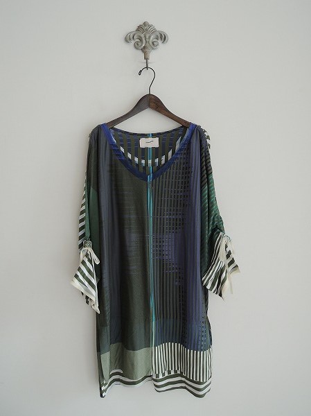 Tramando トラマンド 異素材切替チュニック3 綿混総柄重着風0615(Lサイズ)｜売買されたオークション情報、yahooの商品情報をアーカイブ公開 - オークファン（aucfan.com）