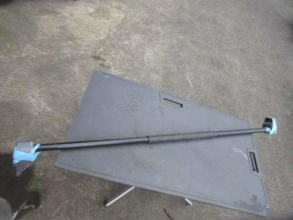 1530212 KR42V タウンエース 仕切り棒(トヨタ用)｜売買されたオークション情報、yahooの商品情報をアーカイブ公開 ...