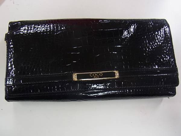 COCO milano 長財布 エナメル ブラック(長財布（小銭入れあり）)｜売買されたオークション情報、yahooの商品情報をアーカイブ公開 ...