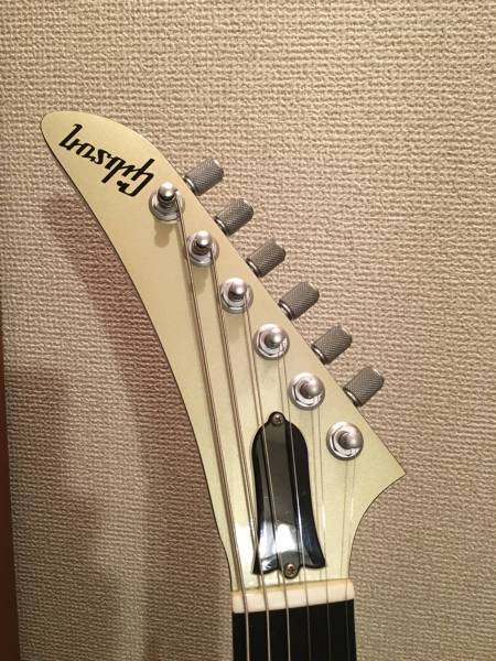 Gibson Shark Fin 2009 Limited run(ギブソン)｜売買されたオークション情報、yahooの商品情報をアーカイブ ...