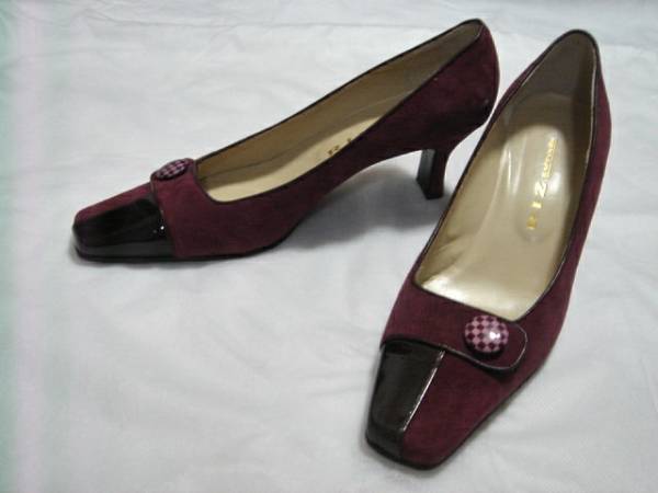 Riz raffinee リズラフィーネ スエードパンプス 23.5cmEE(レッド系)｜売買されたオークション情報、yahooの商品情報をアーカイブ公開 - オークファン（aucfan.com）
