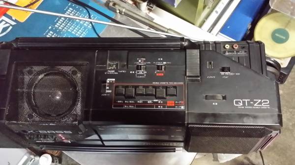 当時物の名品 SHARPシャープ QT-Z2-BK Wラジカセ 通電ok(ラジカセ)｜売買されたオークション情報、yahooの商品情報をアーカイブ公開 - オークファン（aucfan.com）