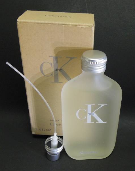 カルバン クライン ck-one オードトワレ100ml 送無料(カルバン・クライン)｜売買されたオークション情報、yahooの商品情報をアーカイブ公開 - オークファン（aucfan.com）