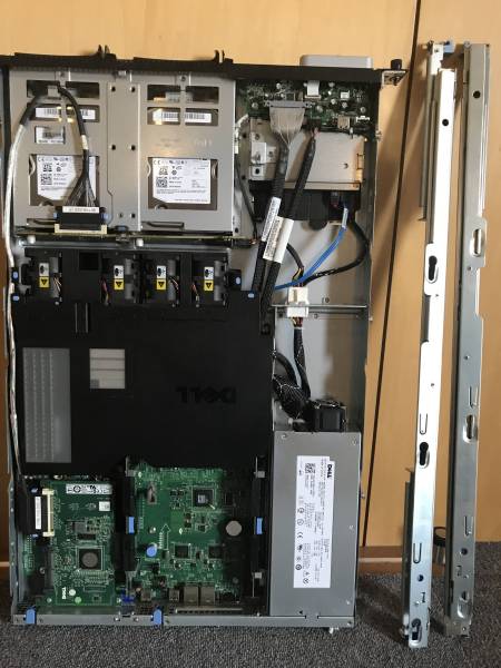 DELL Power Edge R300 # 8 / RAID SAS6iR 160GBx2 / Xeon 2.33GHz / 4GB ...