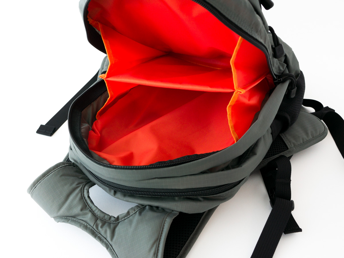 ノーマディック ワイズウォーカー CB01 多収納デイパックM NOMADIC WISE-WALKER CB-01(リュックサック、デイパック)｜売買されたオークション情報、yahooの商品 ...