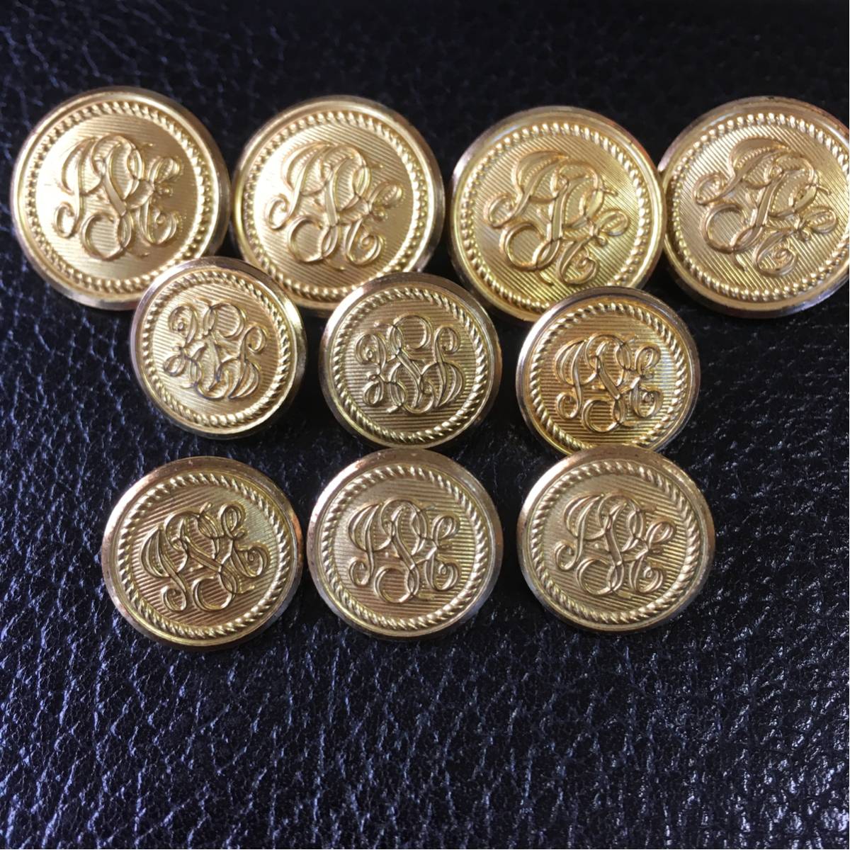 J.PRESS Jプレス ブレザー金ボタン(J.プレス)｜売買されたオークション情報、yahooの商品情報をアーカイブ公開 - オークファン（aucfan.com）