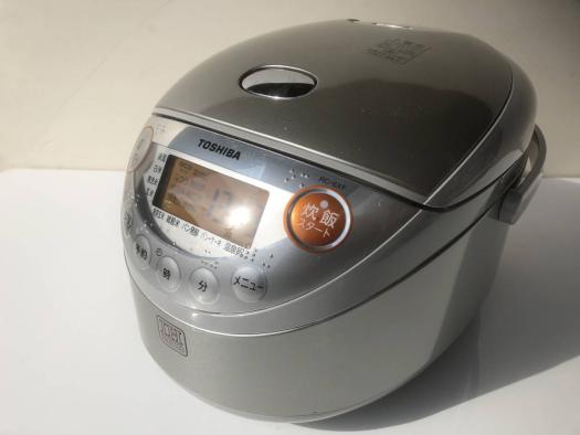 TOSHIBA 東芝 IH炊飯ジャー 炊飯器 RC-6XF 2013年製 3.5合炊き シルバー(IH)｜売買されたオークション情報 ...