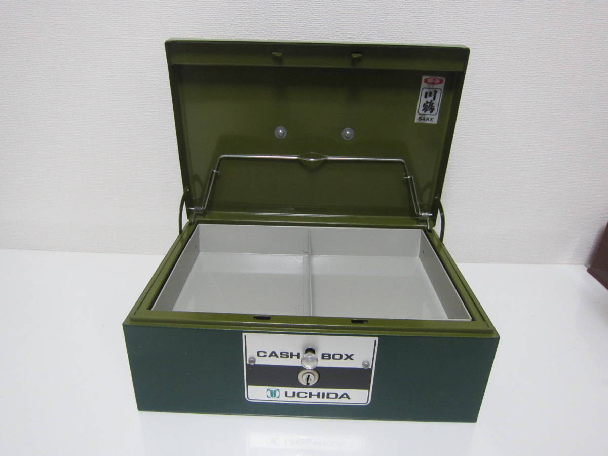 金庫 手提げ UCHIDA SEAL BOX アンティーク 26㎝ セキュリティボックス 金庫 5910(金庫)｜売買されたオークション情報、yahooの商品情報をアーカイブ公開 ...
