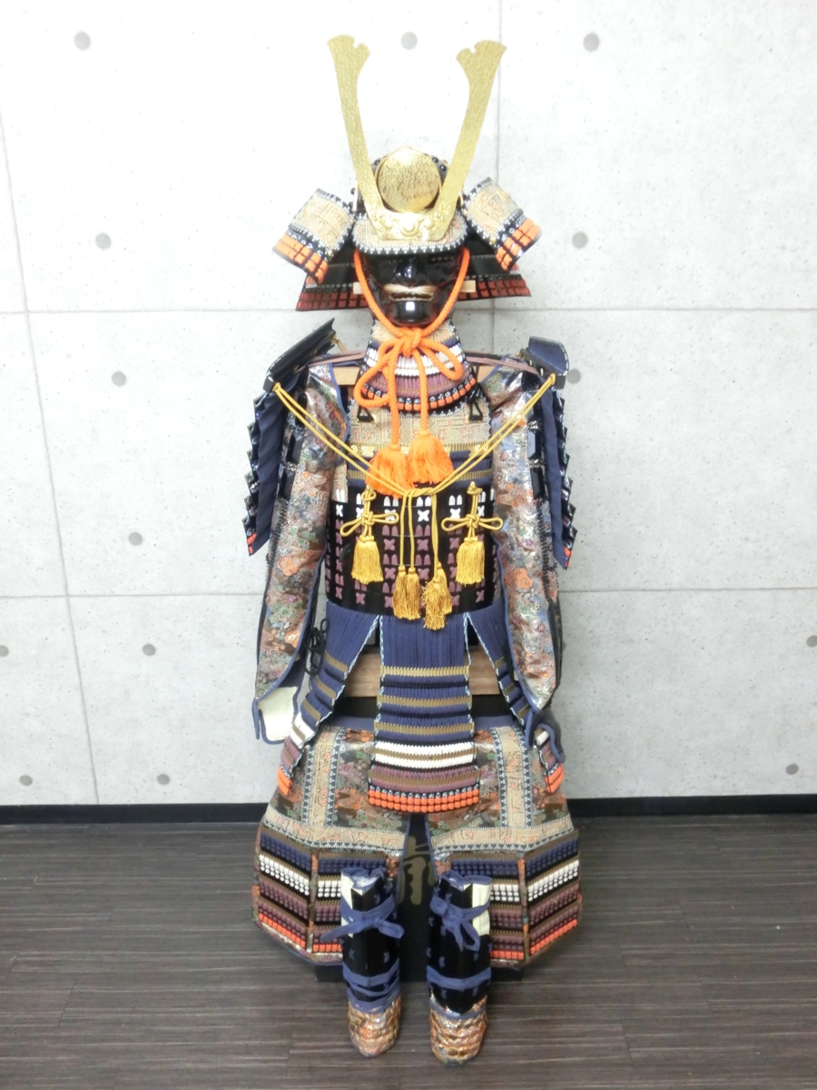 甲冑 骨董 鎧 兜 武具 装備一式 等身大 全高170㎝ /T18(甲冑（兜、鎧）)｜売買されたオークション情報、yahooの商品情報をアーカイブ公開 - オークファン（aucfan.com）