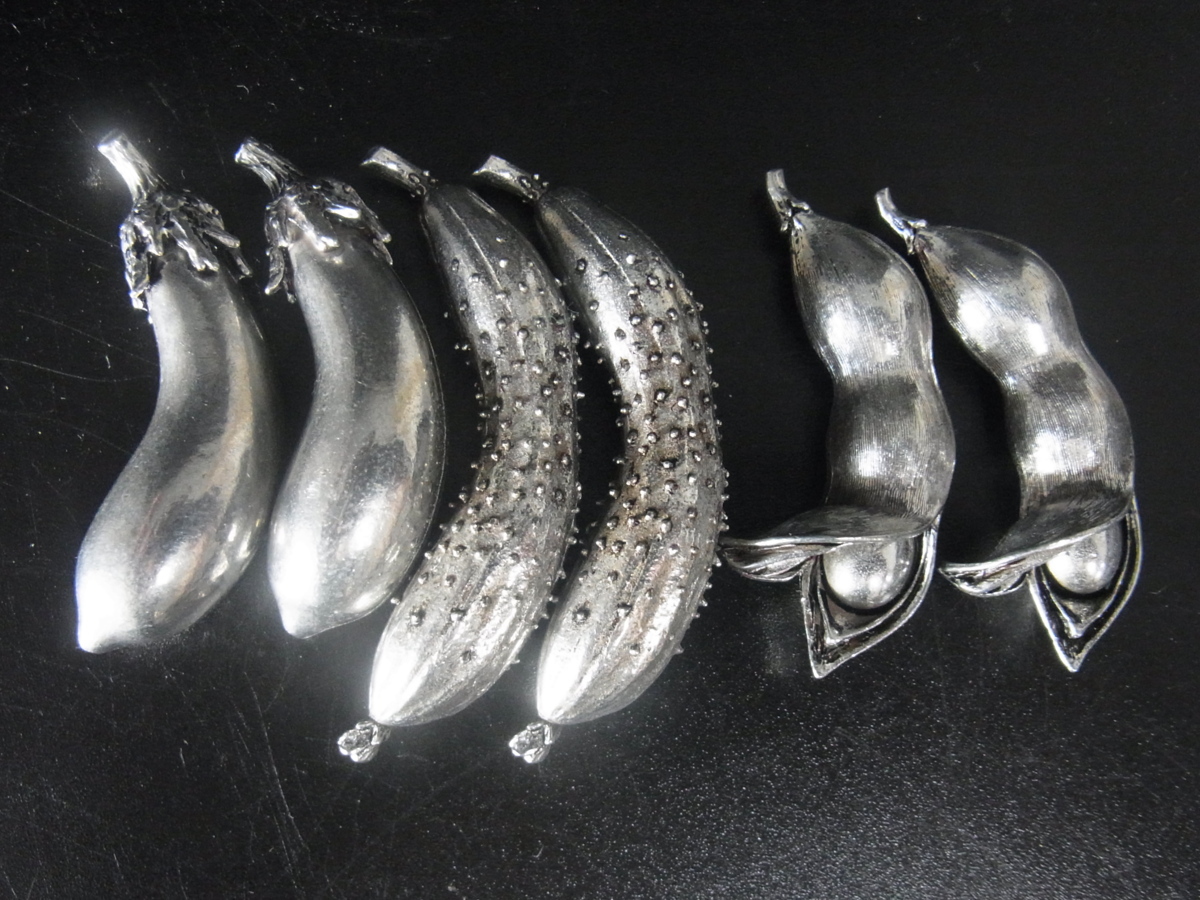 SILVER OHNO MAYU 錫製 箸置 飾物 野菜 胡瓜 枝豆 茄子 獅子唐 蕪菁文 シルバーオオノ まとめて10点 総重量210g 宮 ...