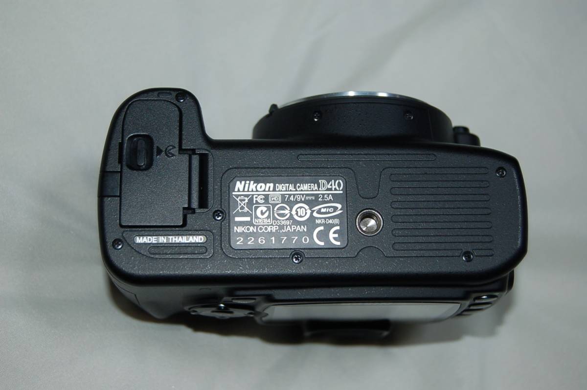 NIKON 初期デジタル一眼 D40本体 充電器 バッテリー有り(ニコン)｜売買されたオークション情報、yahooの商品情報をアーカイブ公開 - オークファン（aucfan.com）