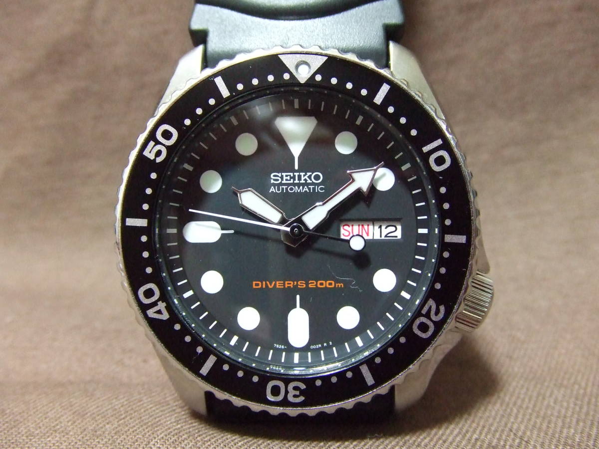 SEIKO セイコー スキューバ ダイバーズ 200m 7S26-0020 自動巻き デイデイト USED(その他)｜売買されたオークション情報、yahooの商品情報をアーカイブ公開 ...