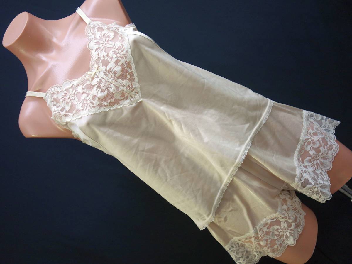 0526 B80 短スリップ＆ペチパンツ Simree シムリー 胸周りレース(Mサイズ)｜売買されたオークション情報、yahooの商品情報をアーカイブ公開 - オークファン（aucfan.com）
