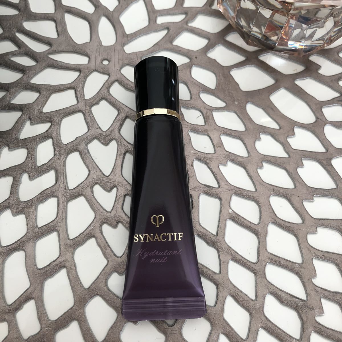 クレドポーボーテ シナクティフ イドラタンニュイ 12ml(基礎化粧品)｜売買されたオークション情報、yahooの商品情報をアーカイブ公開 - オークファン（aucfan.com）