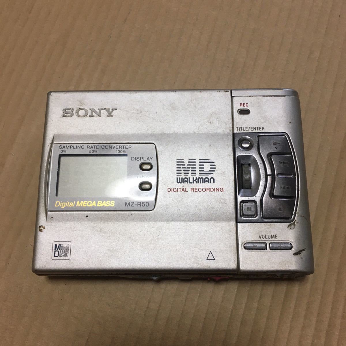 2004103 MDウォークマン MD WALKMAN ウォークマン SONY ソニー MZ-R50 未確認(録音、再生)｜売買された ...